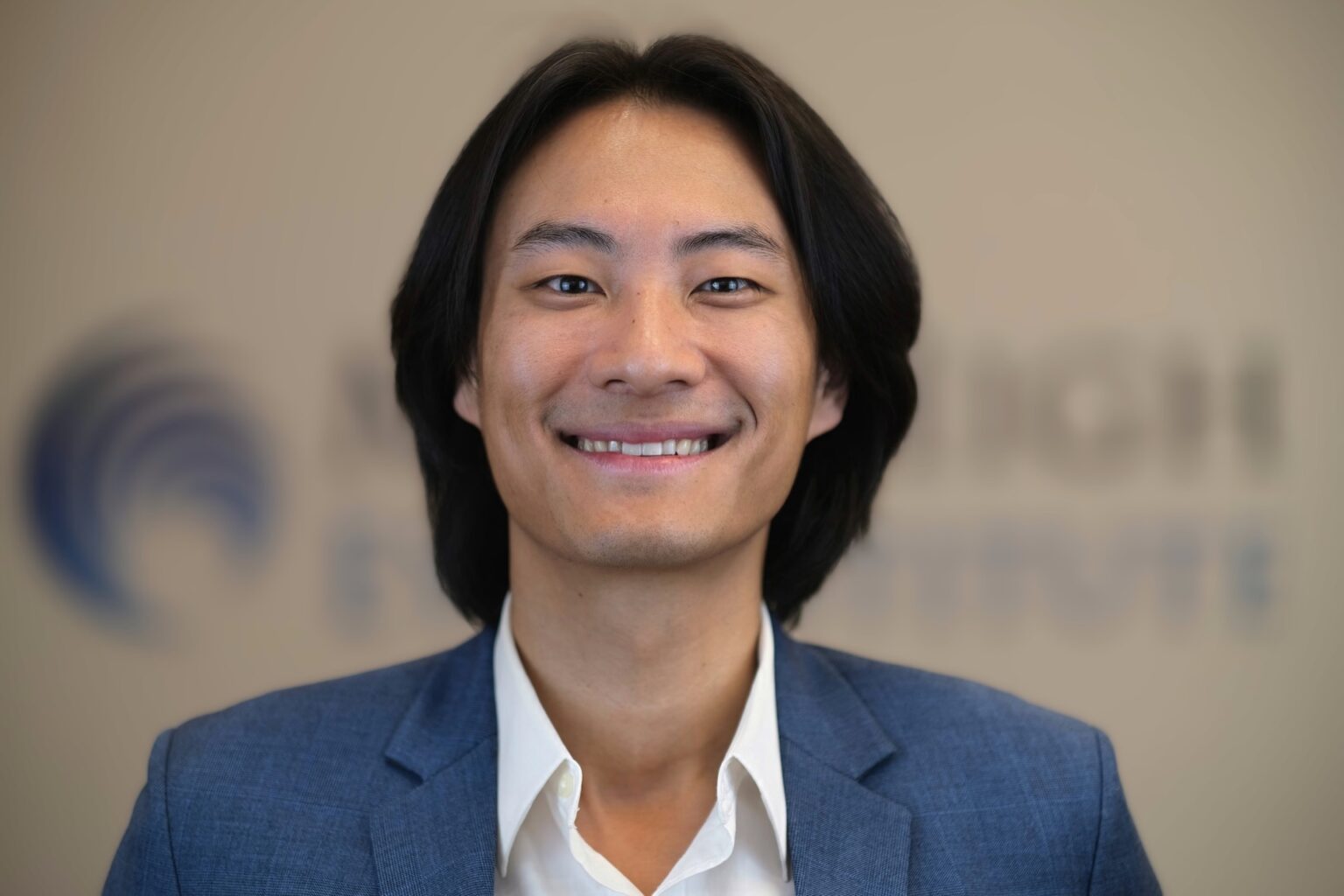 Dr. Marshall Huang | Ophthalmologist Sheridan | Cataract Surgery